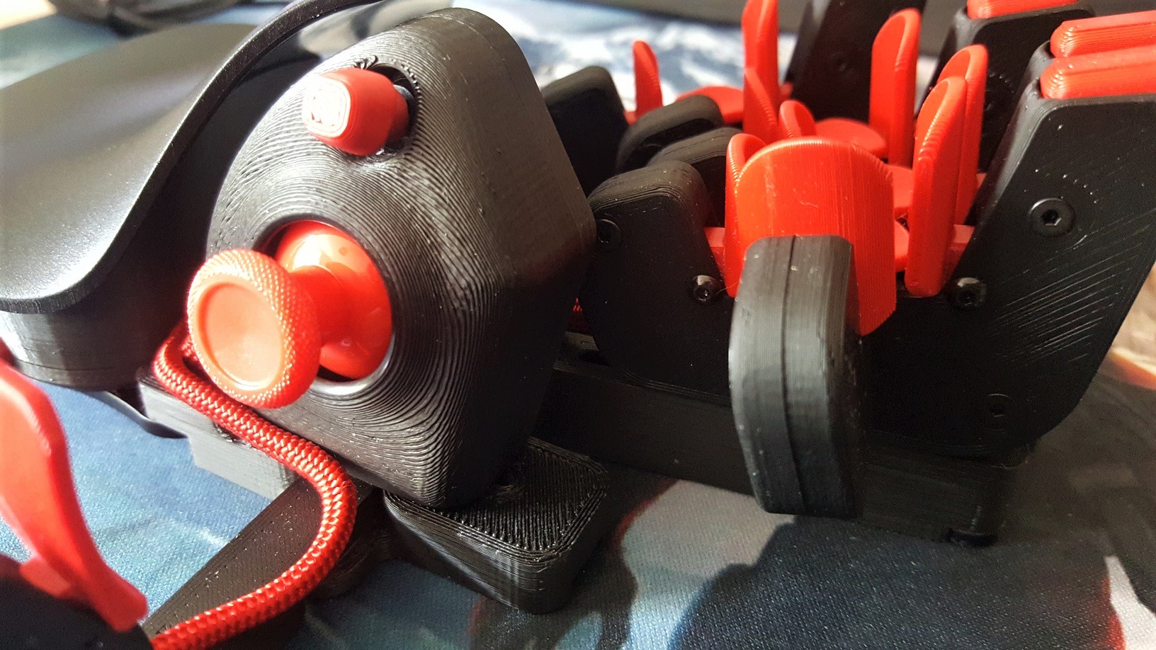 Azeron Compact Gaming Keypad Review: Game Changing Accessibility ...