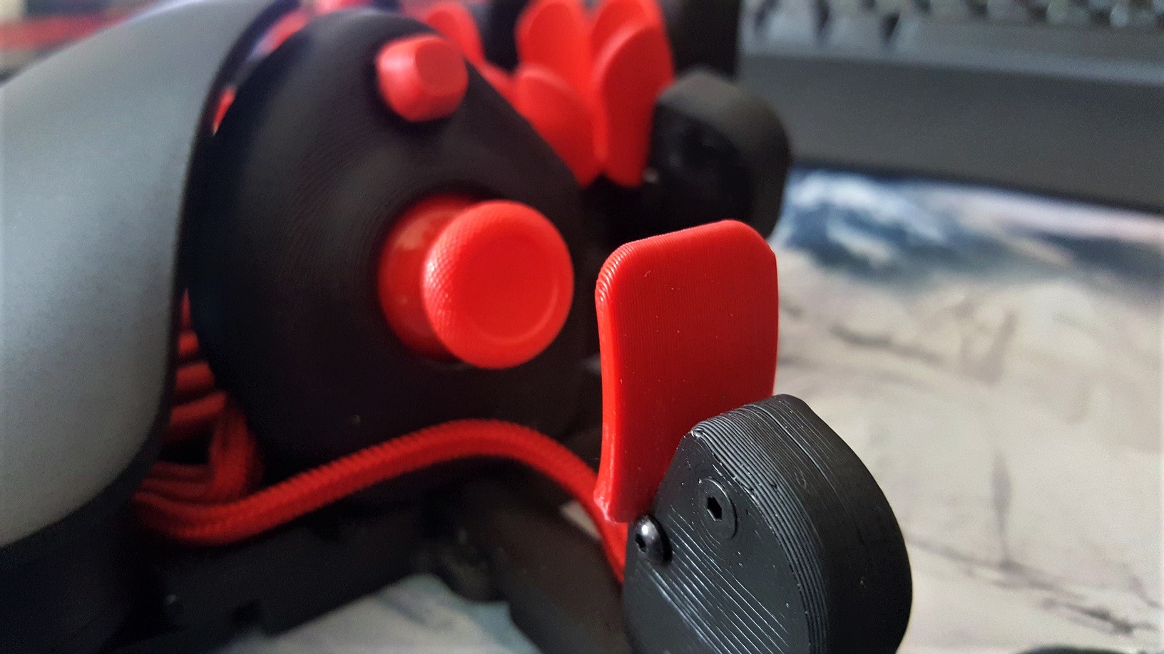 Azeron Compact Gaming Keypad Review: Game Changing Accessibility ...