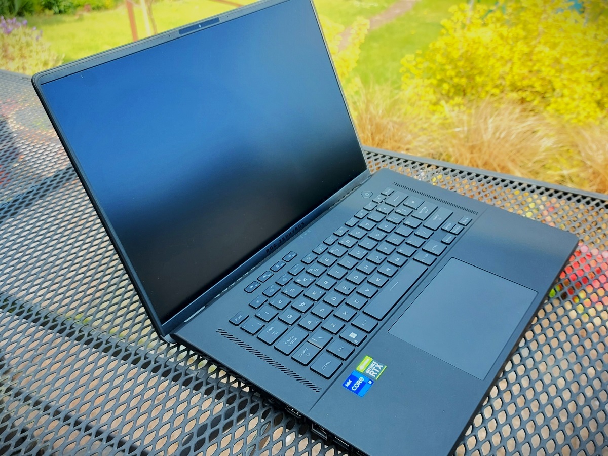 ASUS ROG Zephyrus M16 (2022) Review – Total Gaming Addicts